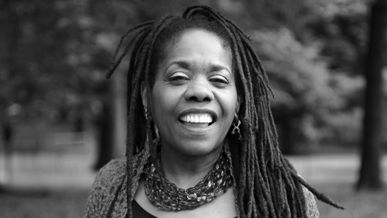 CATHERINE RUSSELL : Sa biographie, ses albums, ses concerts