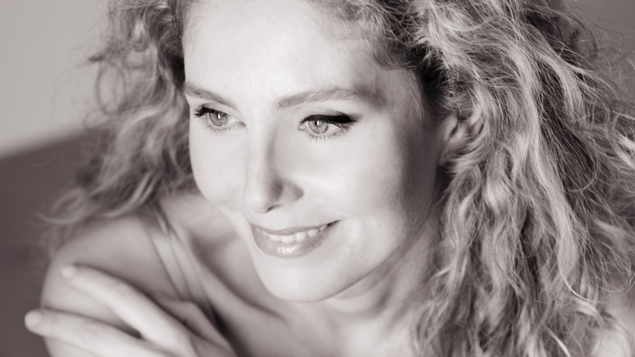 Clara Ponty : Sa biographie, ses albums, ses concerts