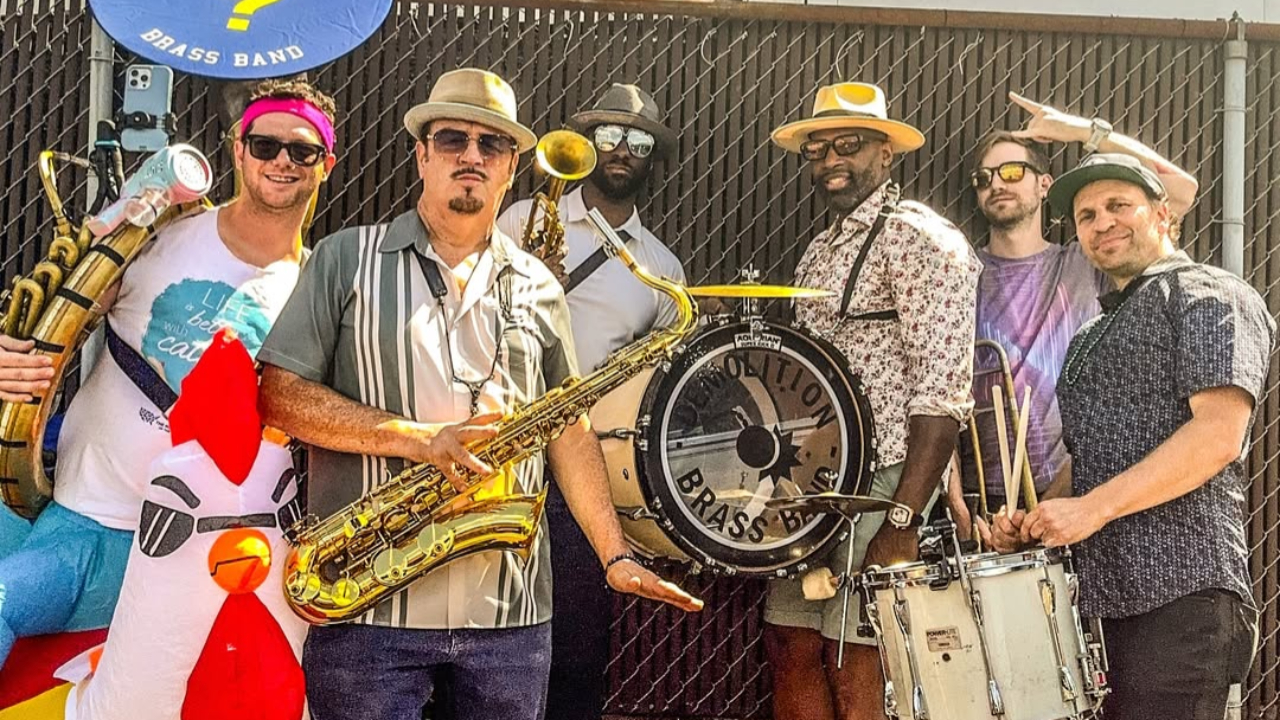 Demolition Brass Band dévoile une incroyable reprise de "Getaway" d ...