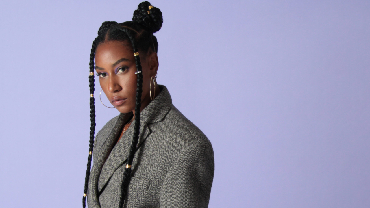 Dominique Fils-Aimé de retour avec son single "Going Home"