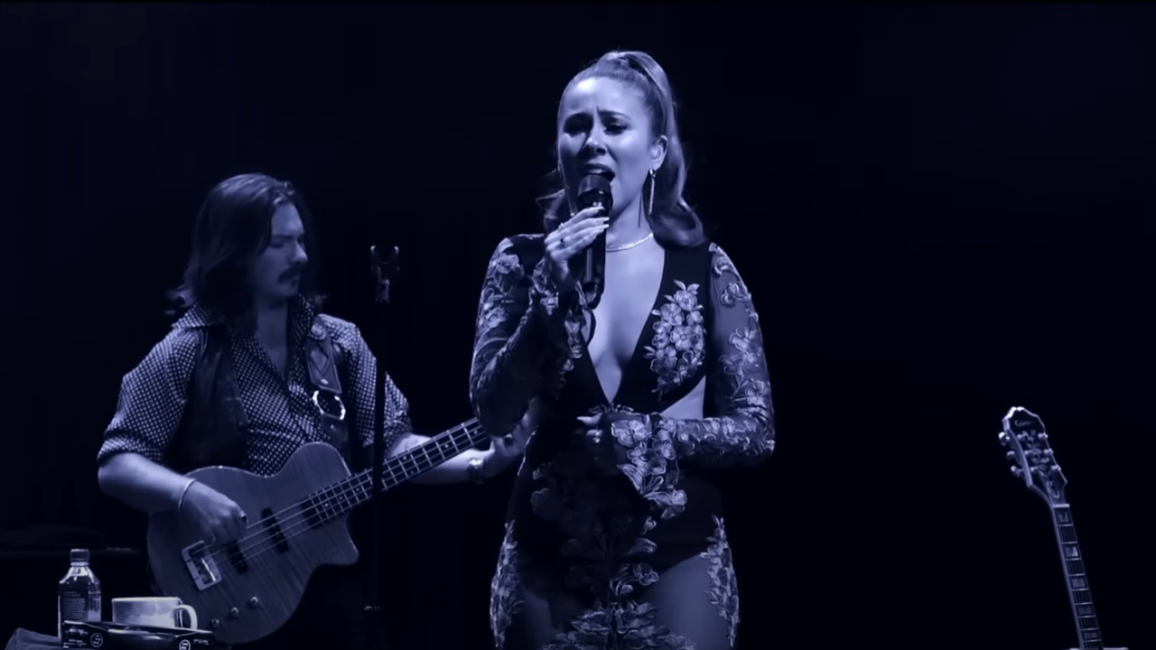 Haley Reinhart (Postmodern Jukebox) reprend le culte « I Put A Spell On You » (vidéo)