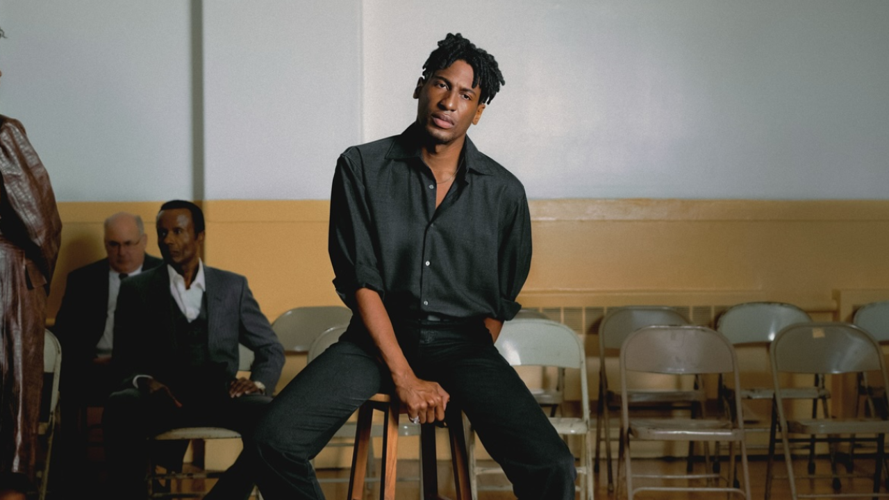 Jon Batiste crie son ambition avec son nouvel album "Big Money"