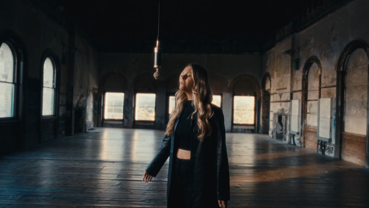 Lusaint annonce son nouvel EP "The Apothecary (pt. 2)"